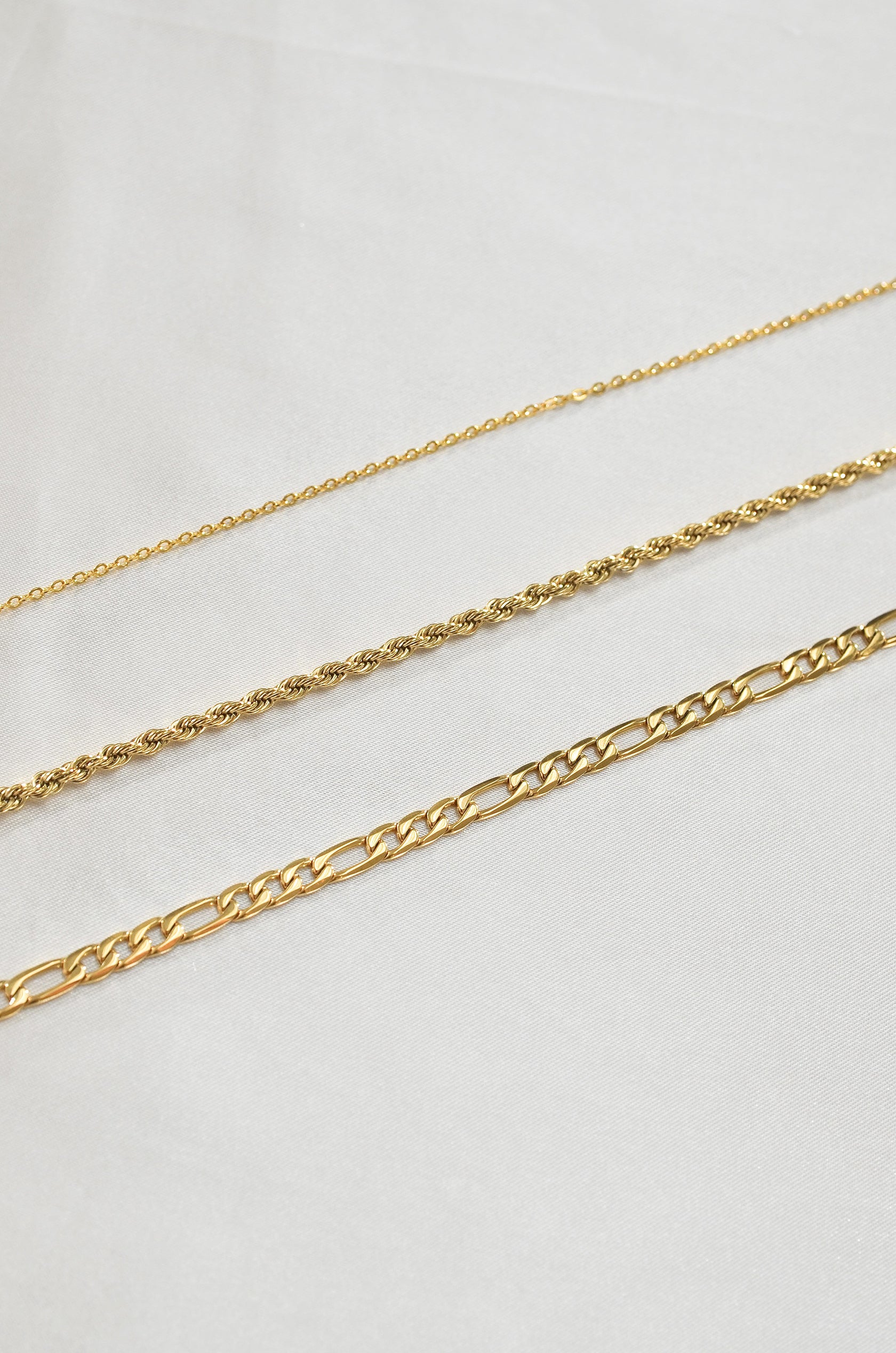 CLASSIC CHAINS: CREATE YOUR OWN LAYERED JEWELRY – DBL JEWELRY